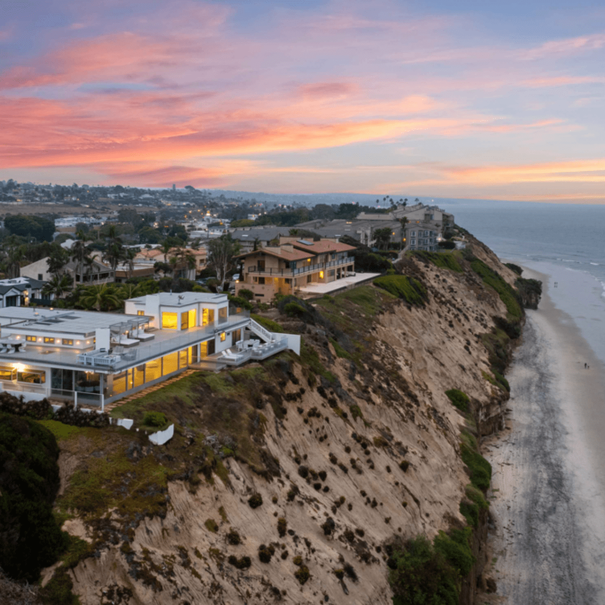 Encinitas CA - Novograss - Your Best Artificial Grass Shop.